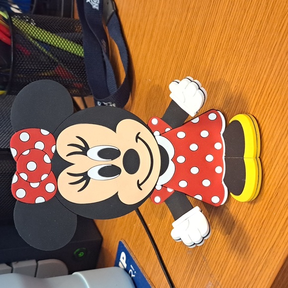 Disney | Cell Phones & Accessories | Phone Holder | Poshmark